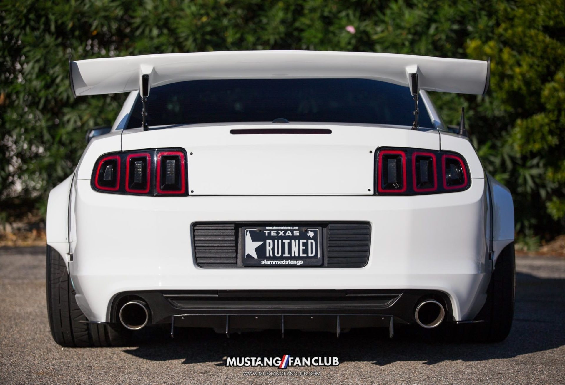 Widebody S197 Mustang with many unique visual modifications!