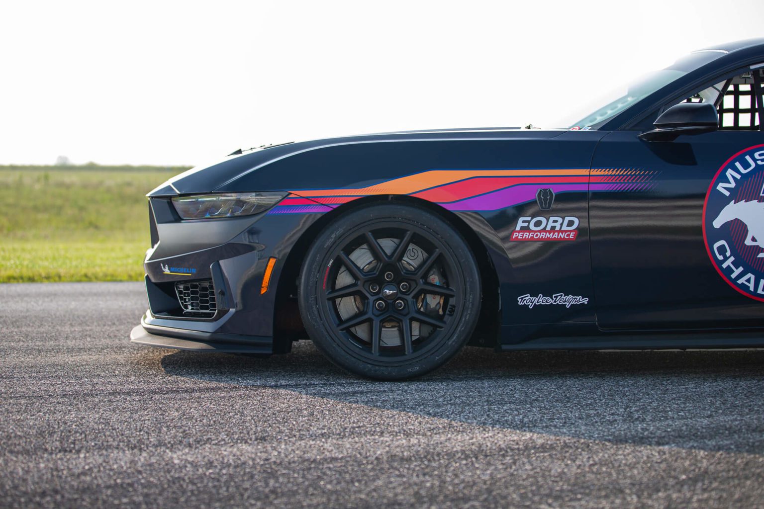 Dark Horse R - Ford Performance's Latest Turn-Key Track Mustang